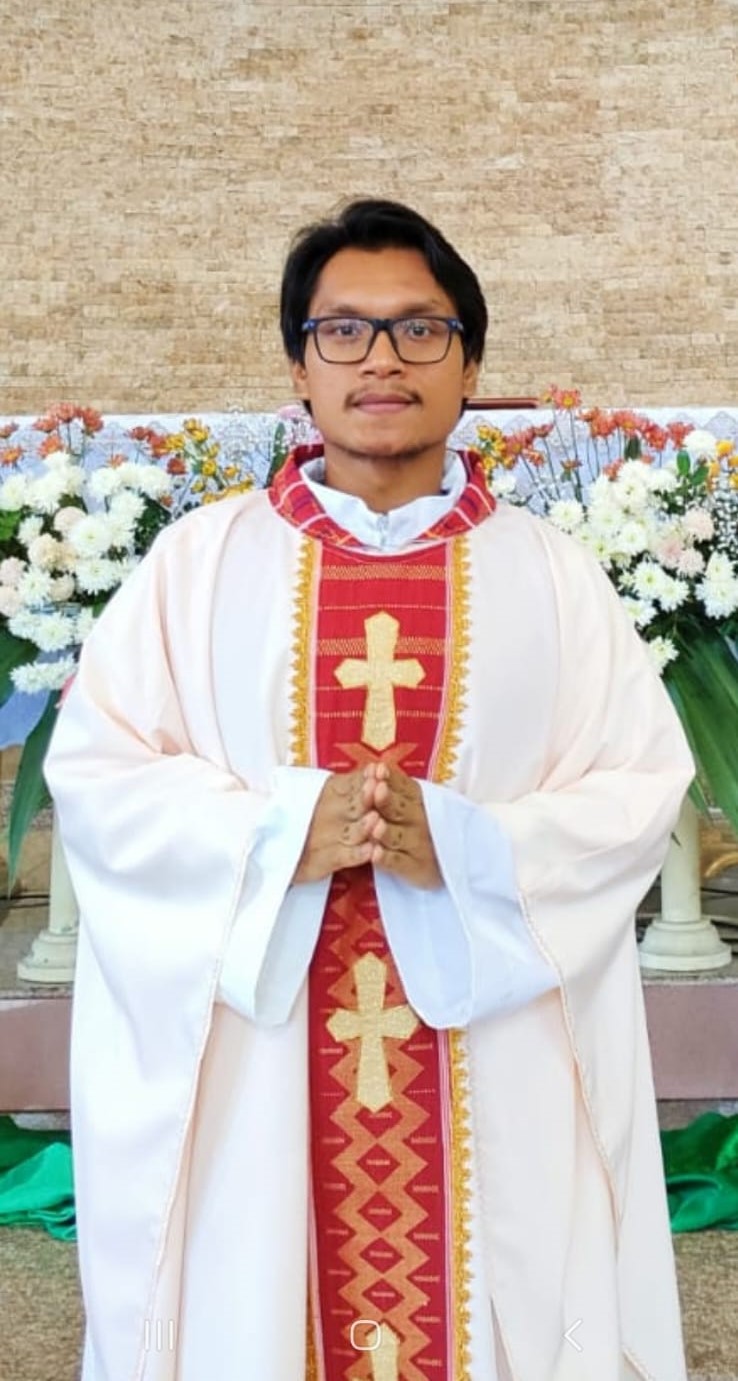 Tahbisan Imam Baru Ordo Saudara Dina Konventual - OFMConv Indonesia